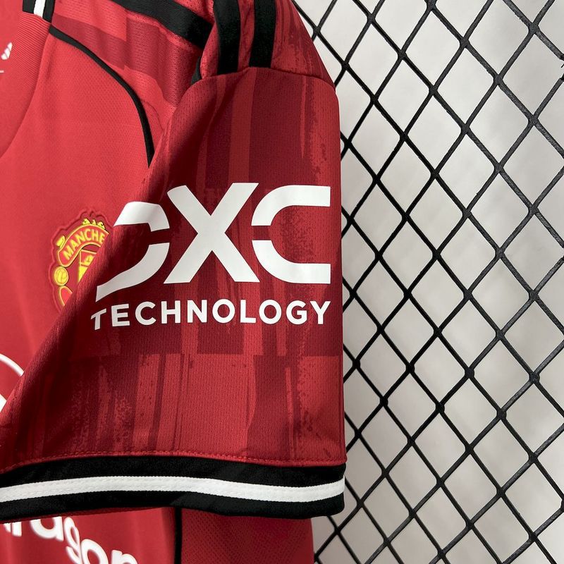 Manchester United Home 25/26 – Masked XI